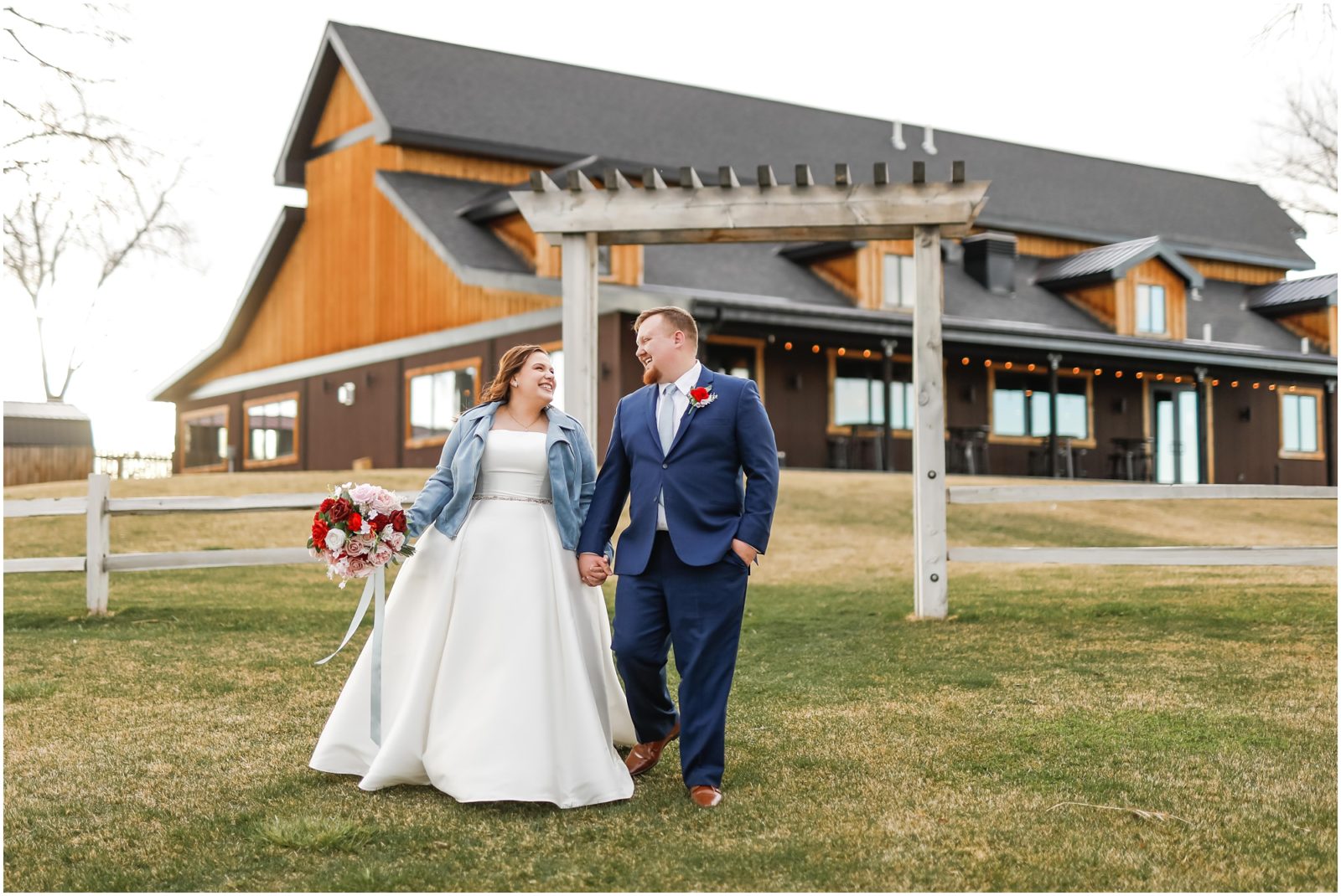 Classic Camelot Ranch Wedding - R + G - saranagelphotography.com